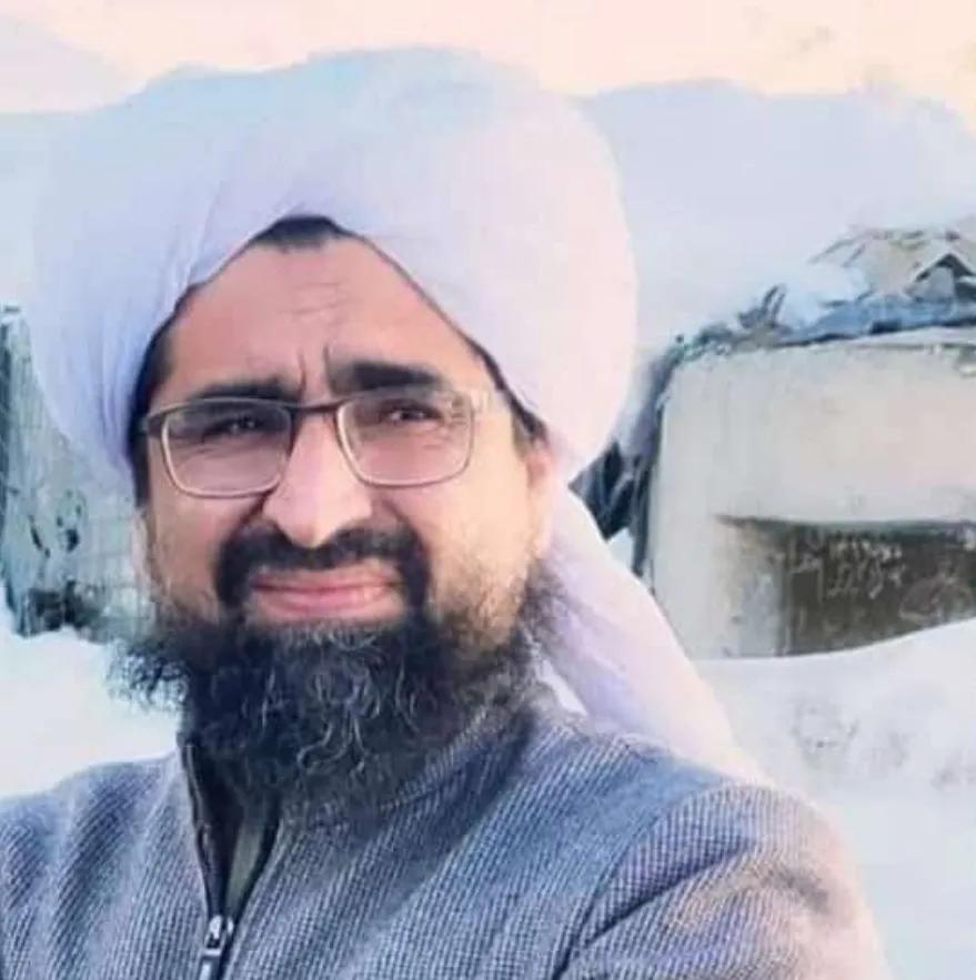 Senior Taliban cleric killed in Islamic State suicide bombing - iNEWS