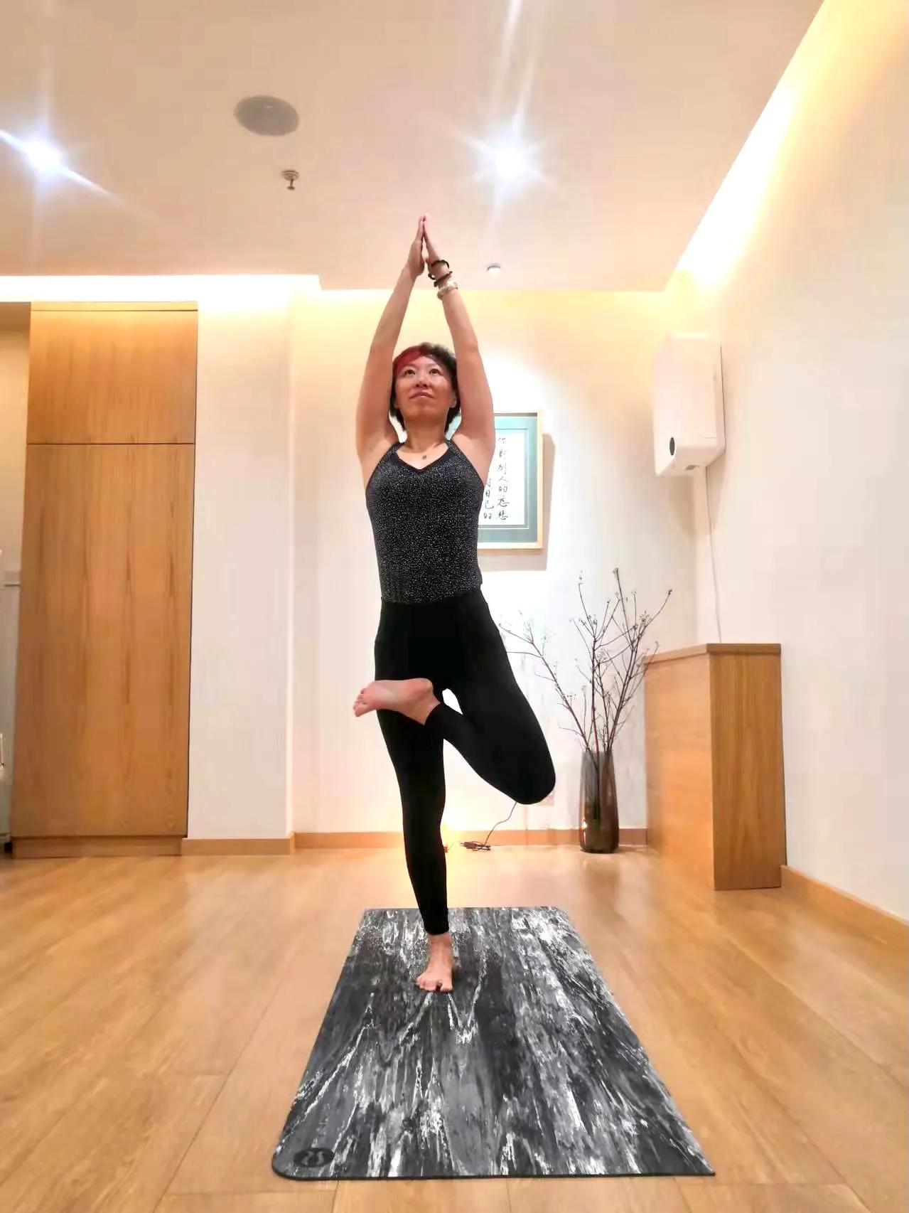 Li Lei Yoga - Self-Practice - iNEWS