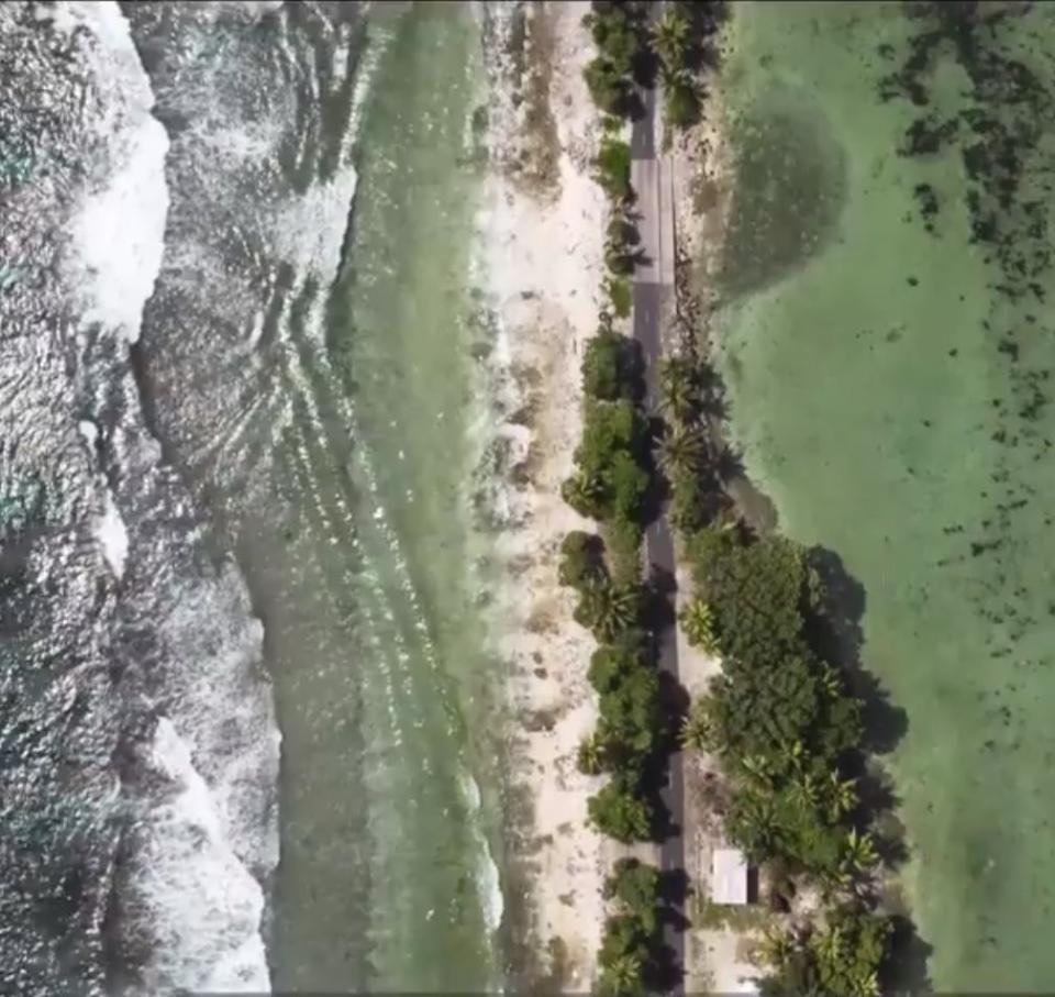 The 4th smallest country in the world, the narrowest is only 20 meters ...