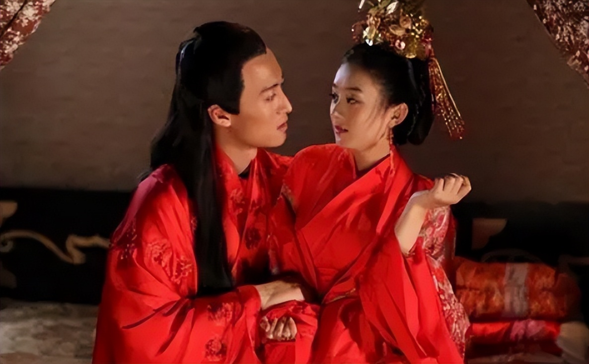 What is the "spring stool" in the ancient house for?The continuation is ...