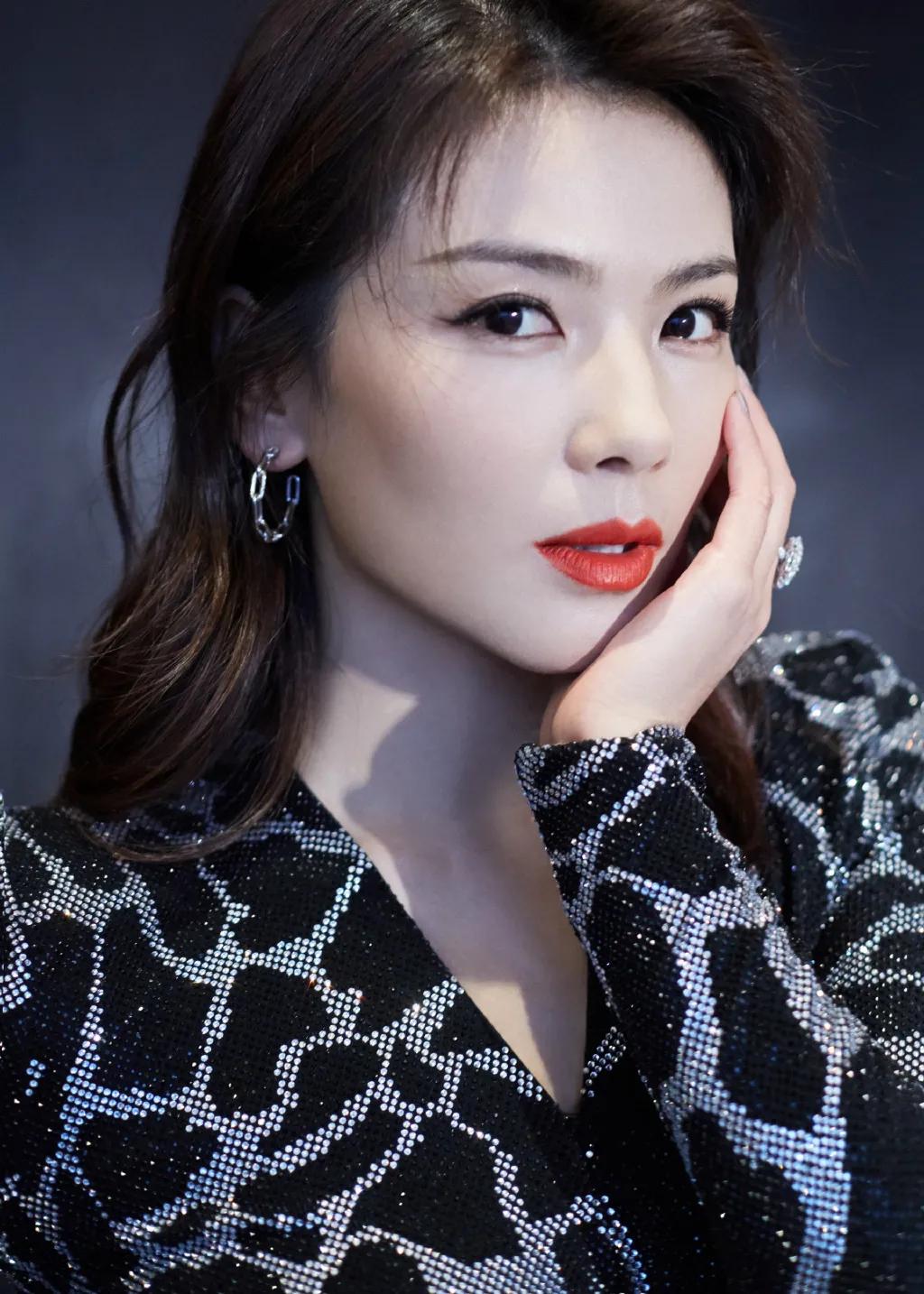 Liu Tao's sexy photo shoot is here - iNEWS