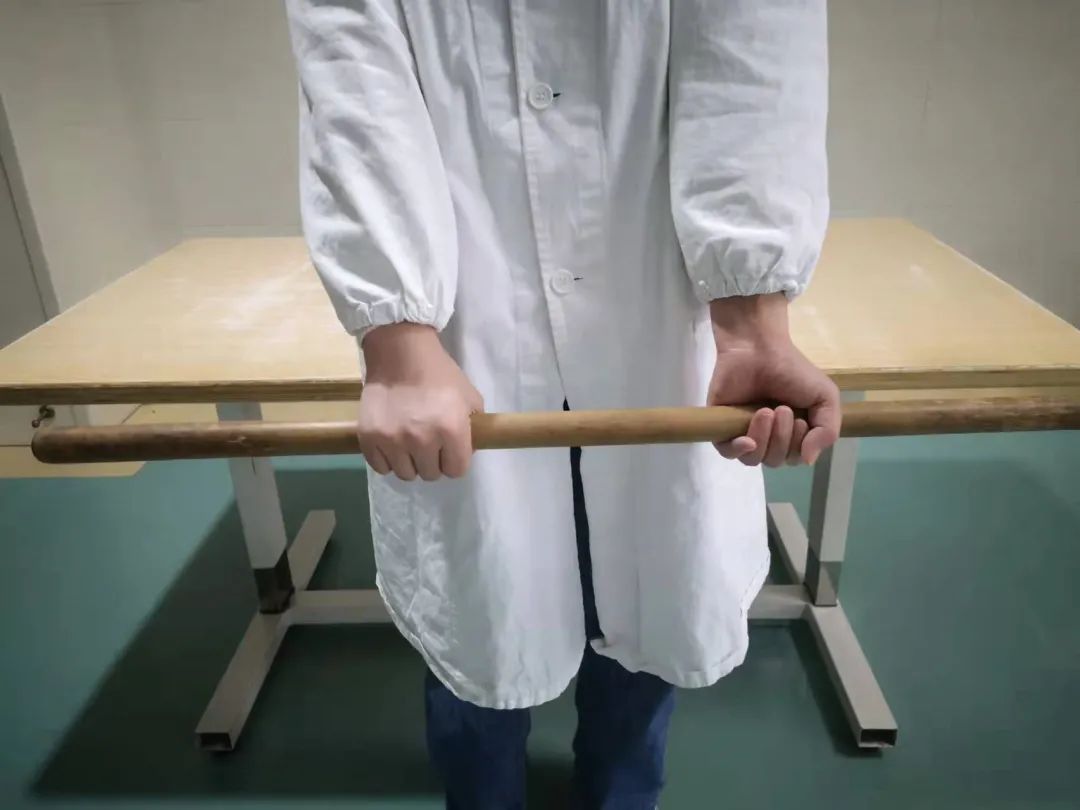 Every family has a wooden stick, using it can almost practice many ...