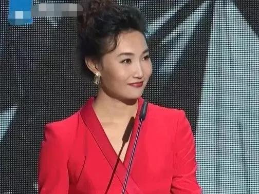The famous hostess of CCTV is too good to find true love - iMedia