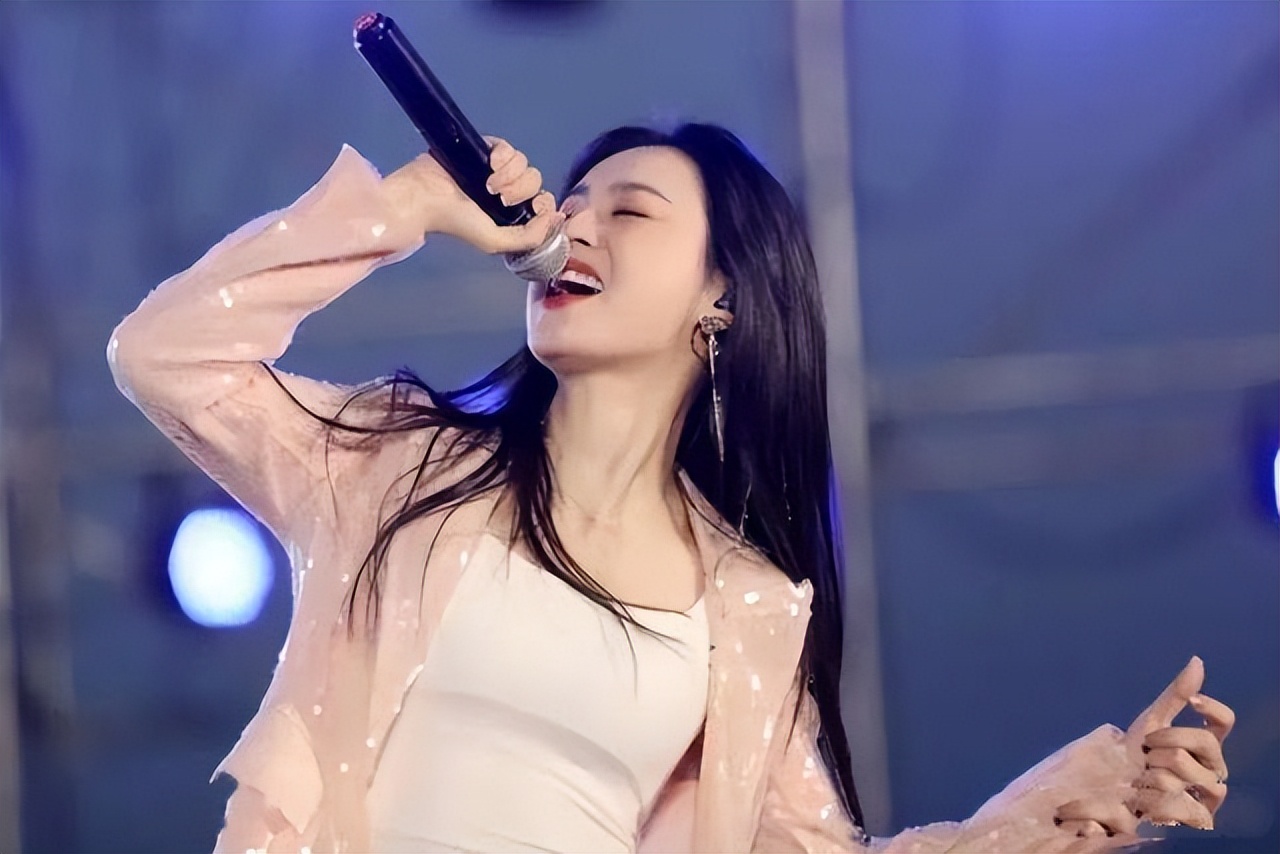 Facts have proved that 40-year-old Tang Yi, with 40 million fans ...