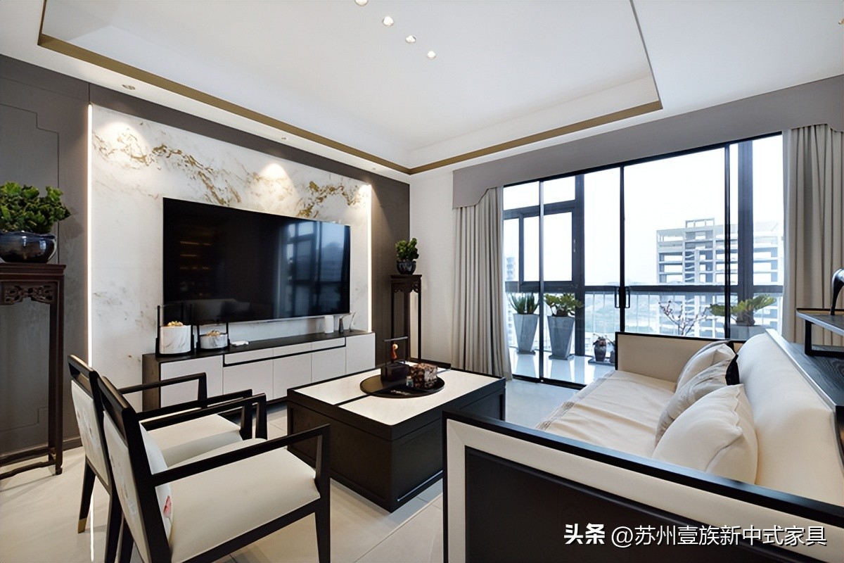 The 280-square-meter large-scale villa is decorated in a new Chinese ...