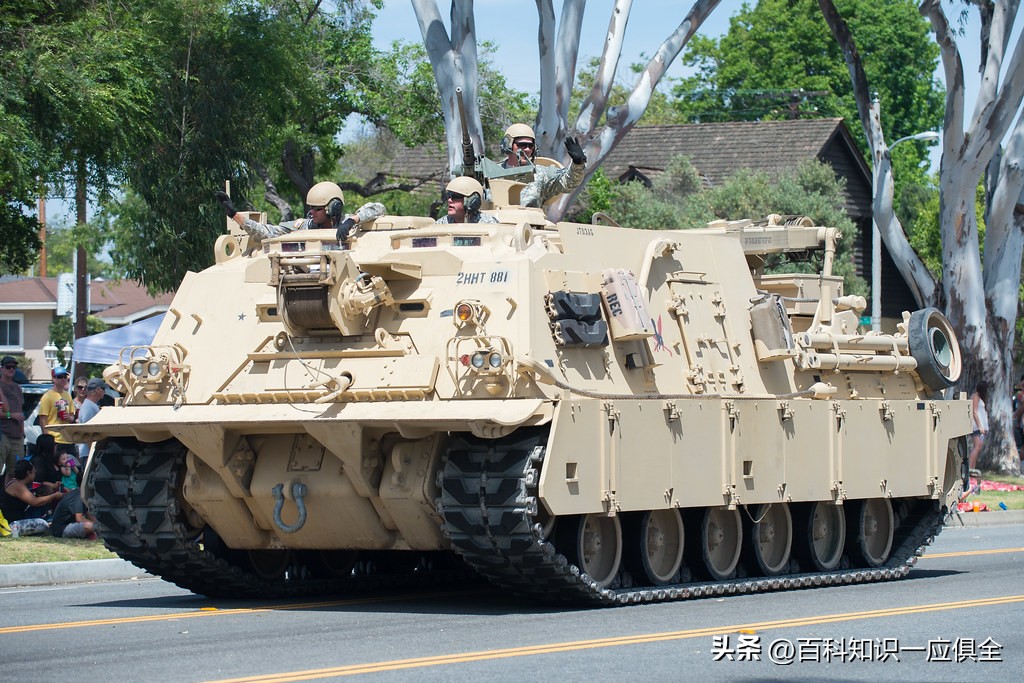 How the M88 Hercules Got M1A2 Tanks Out of Russian Control - iNEWS