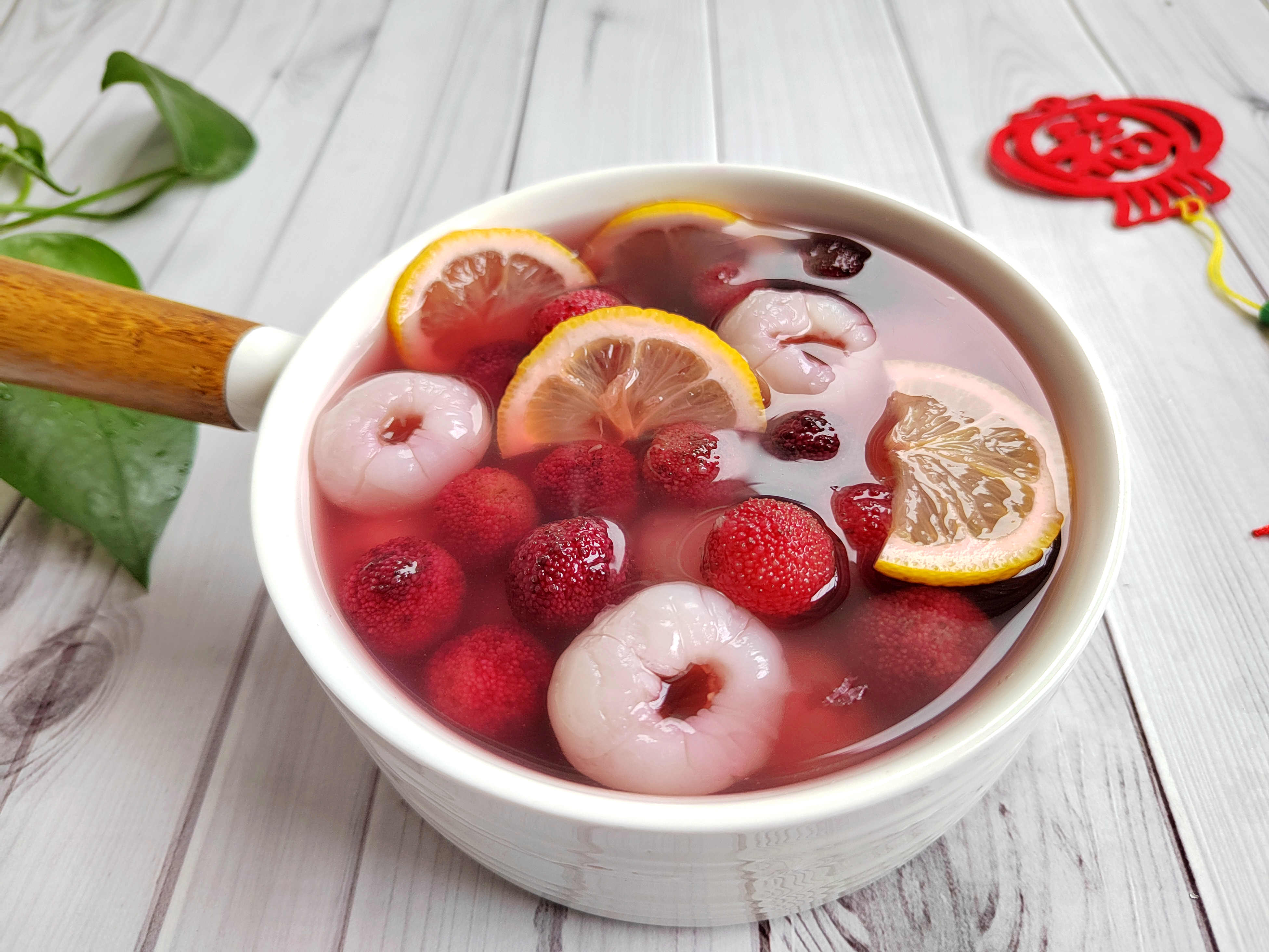 Suggestion for women: Eat less melon seeds and peanuts, eat more of ...