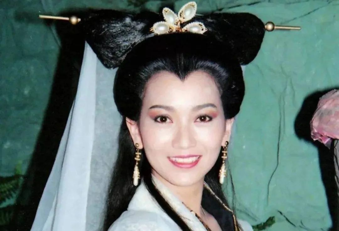 A healthy and elegant "ageless lady"! Revealing the secret of 68-year ...