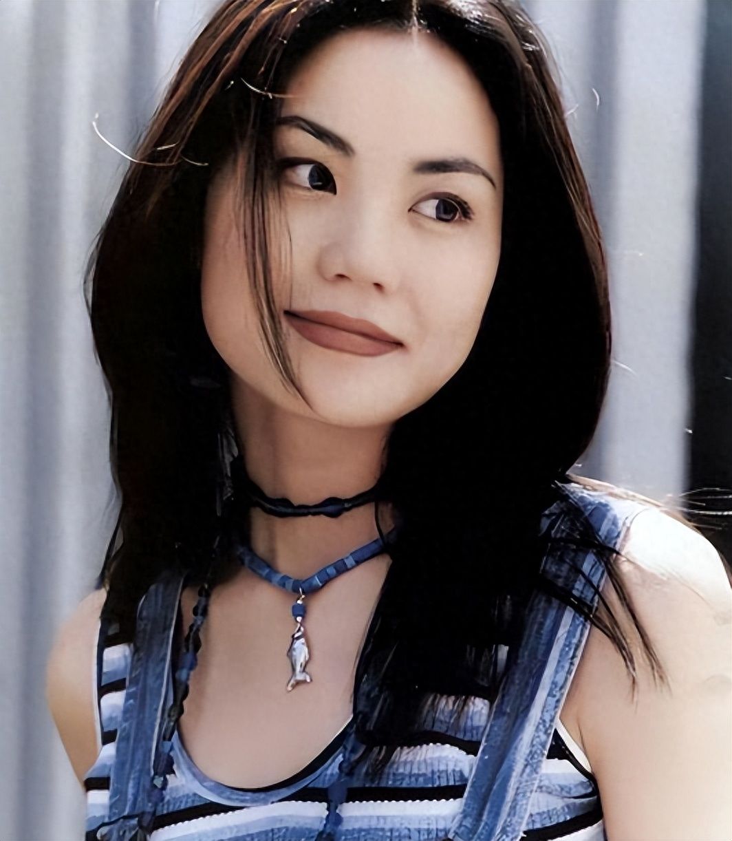 Catch an adulterer in bed together, go to casinos together, and sing at ...