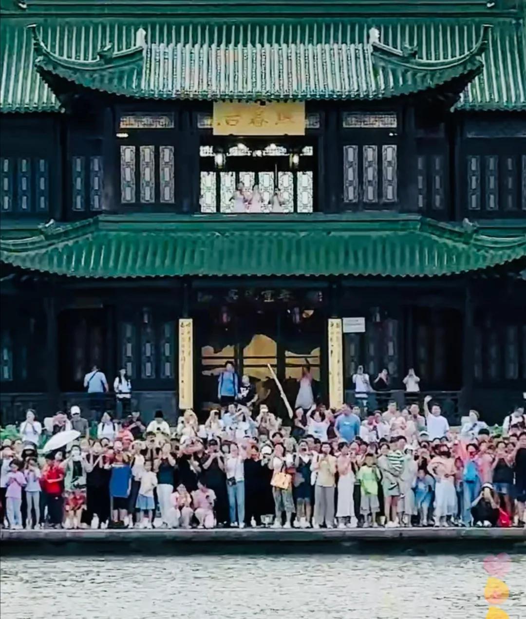 Highlights of Teacher Yu and Dong Yuhui's trip to Yangzhou ...