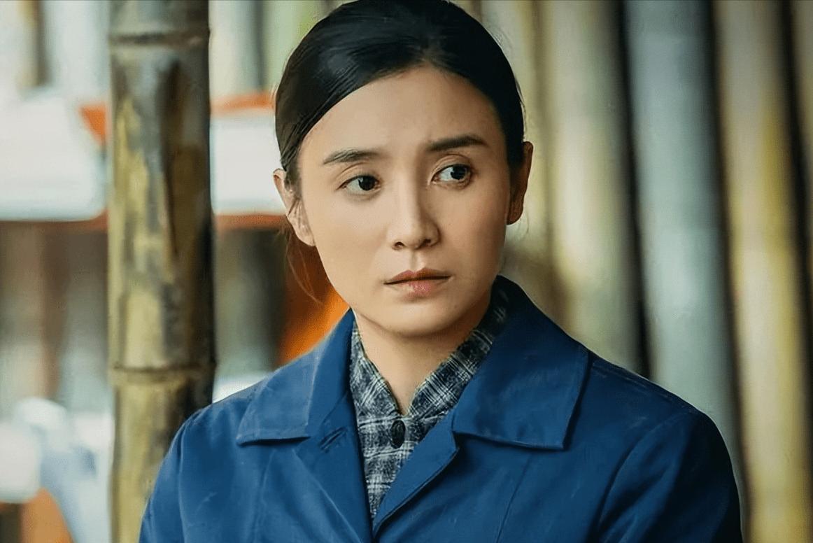 Song Jia: Was pursued by 4 men, lived with a 5-married director for 5 ...