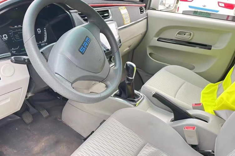 Brilliance Xinyuan Electric Vehicle x30lev, it only takes 40 minutes to ...