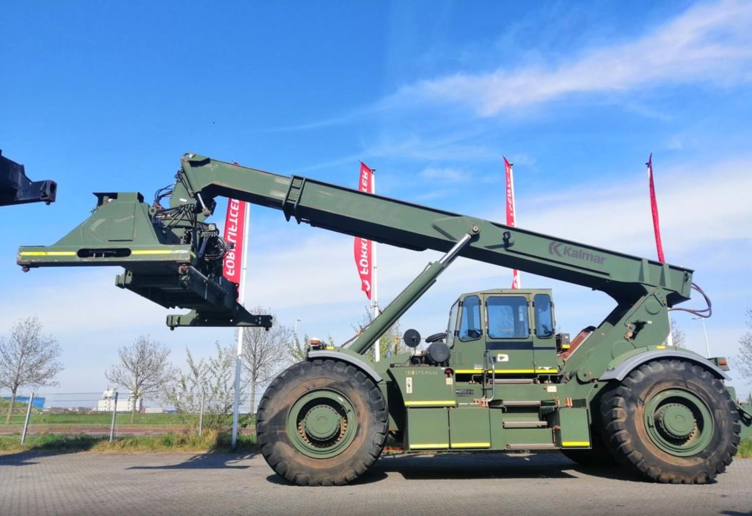Kalmar RT240, with a powerful robotic arm, is responsible for the ...