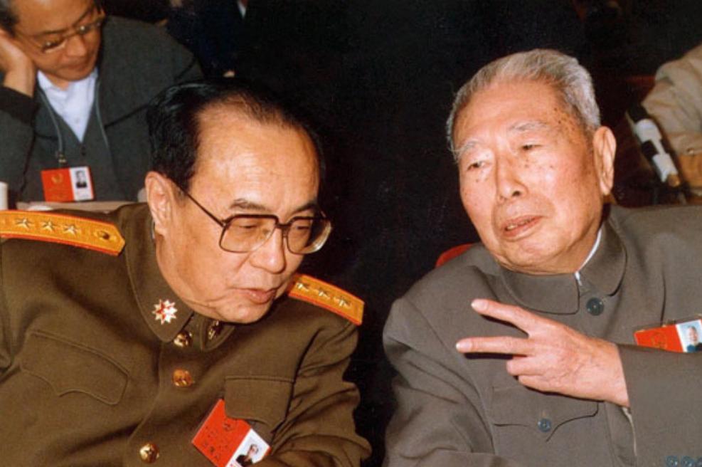 In 1989, Gu Yue was invited to attend a state banquet. During the ...