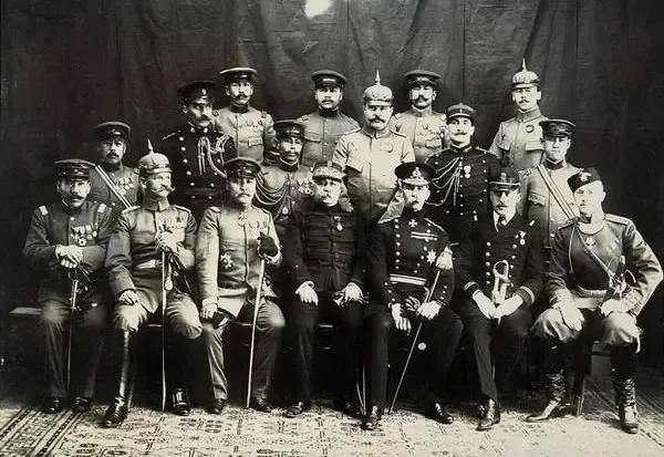 The Eight-Power Allied Forces captured Beijing, and the Qing government ...