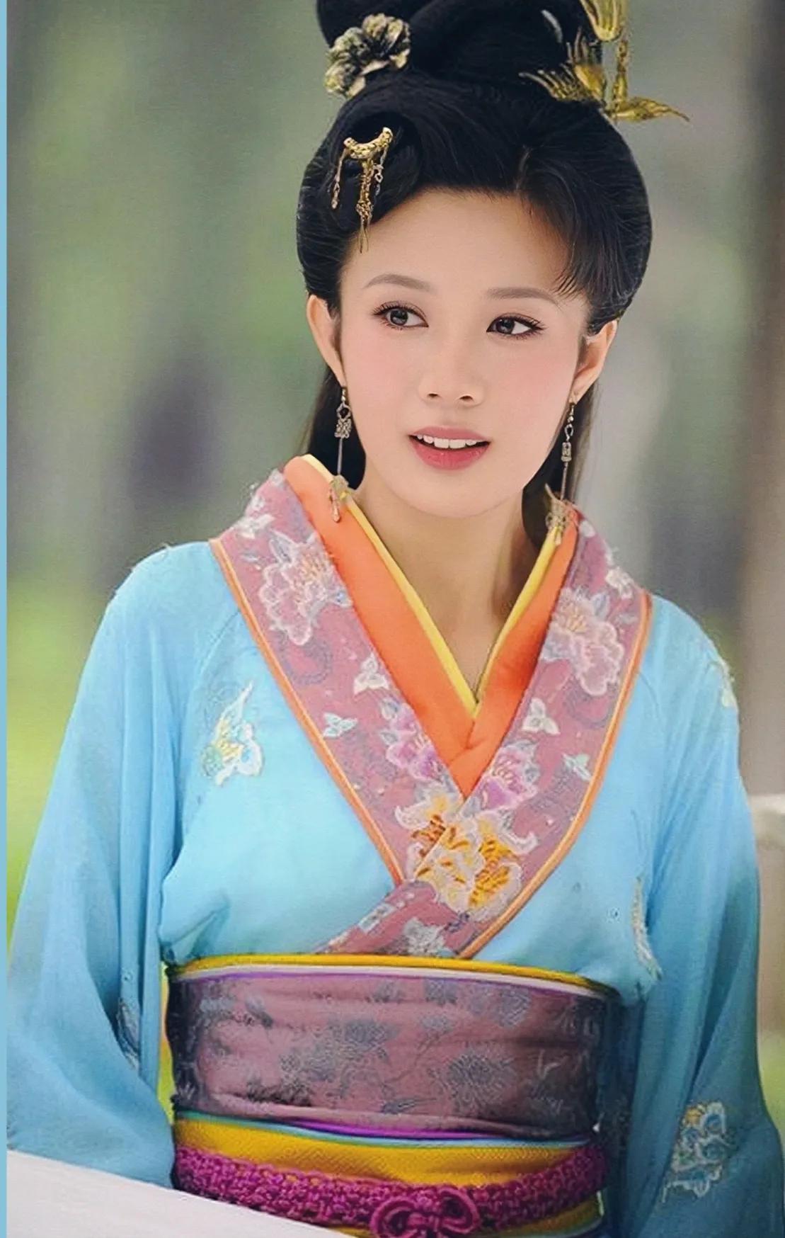 Sharing of Beauty in Ancient Costumes——Wu Jingjing's Xi Shi's Wardrobe ...