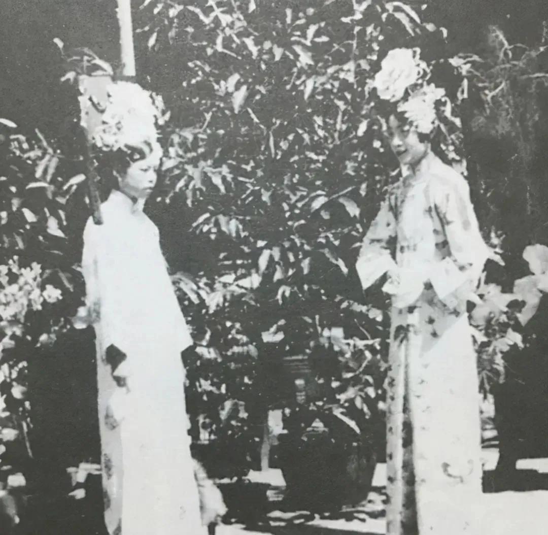 Wenxiu: A Strange Woman Who Dare to Divorce the Emperor - iNEWS