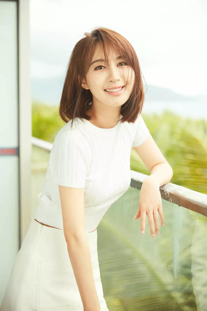 Li Fei'Er: Elegant temperament, gentle and generous, charming and ...