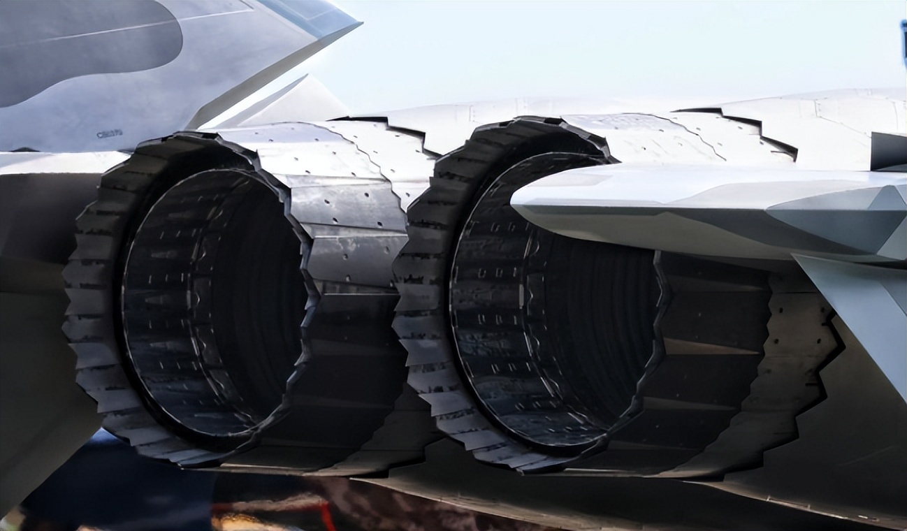 Historic moment! The J-20 was equipped with twin-engine turbofan 15 for ...