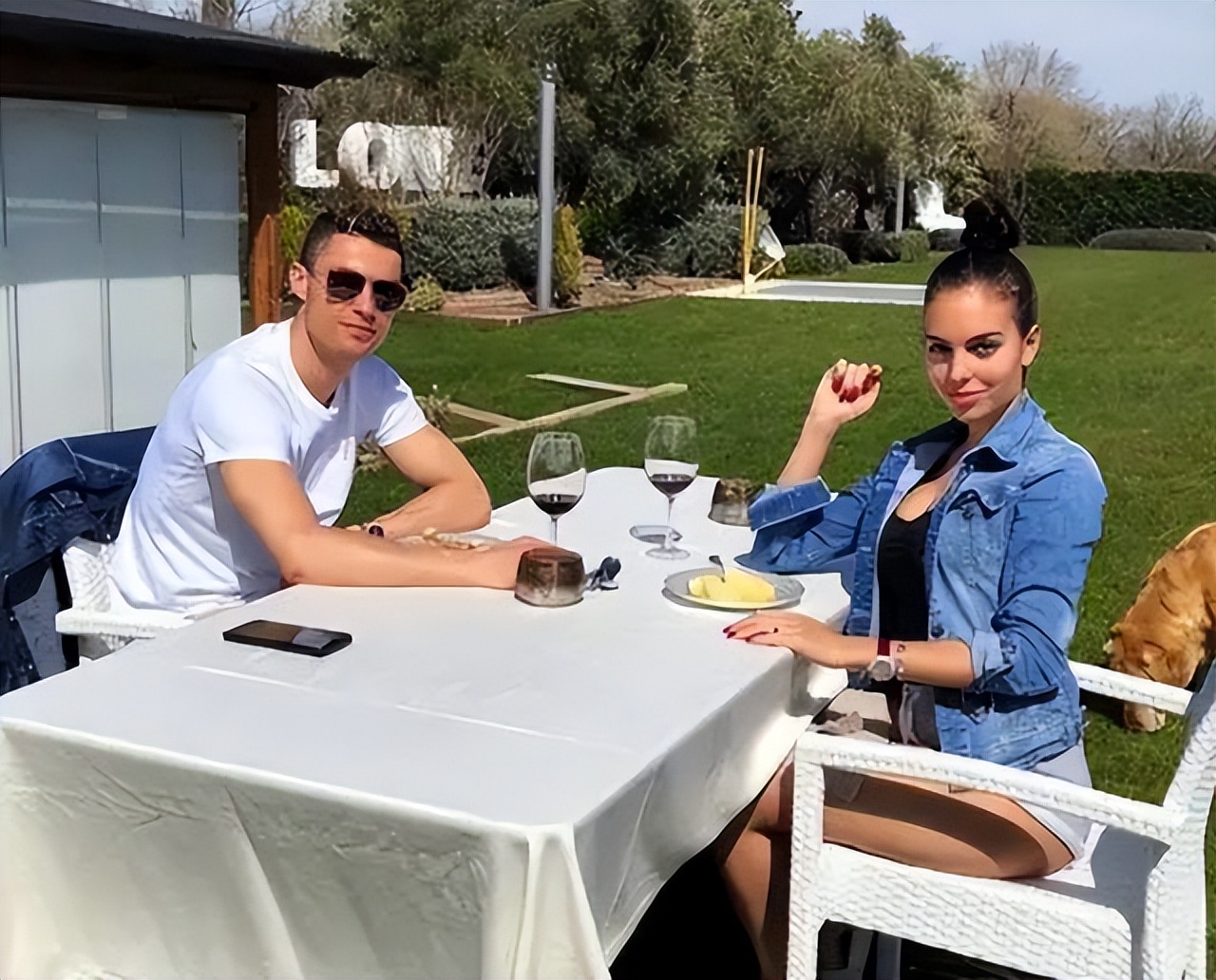 Georgina leaves the country without makeup, looks older than Ronaldo ...