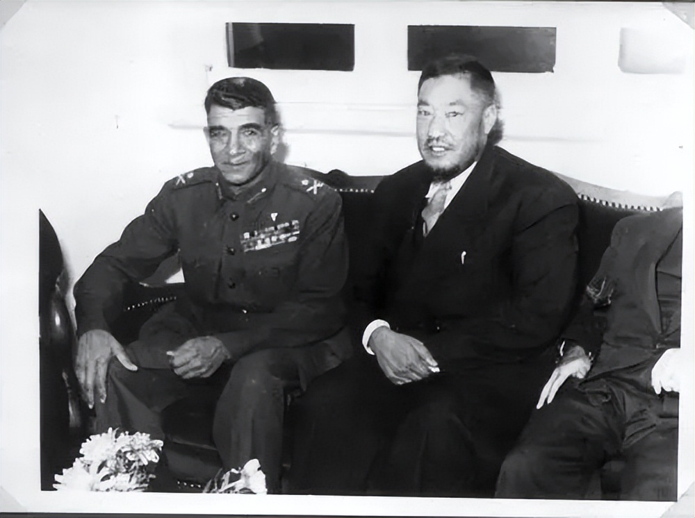 Ma Bufang tried to defend Liupan Mountain in vain, and the PLA's 400 ...