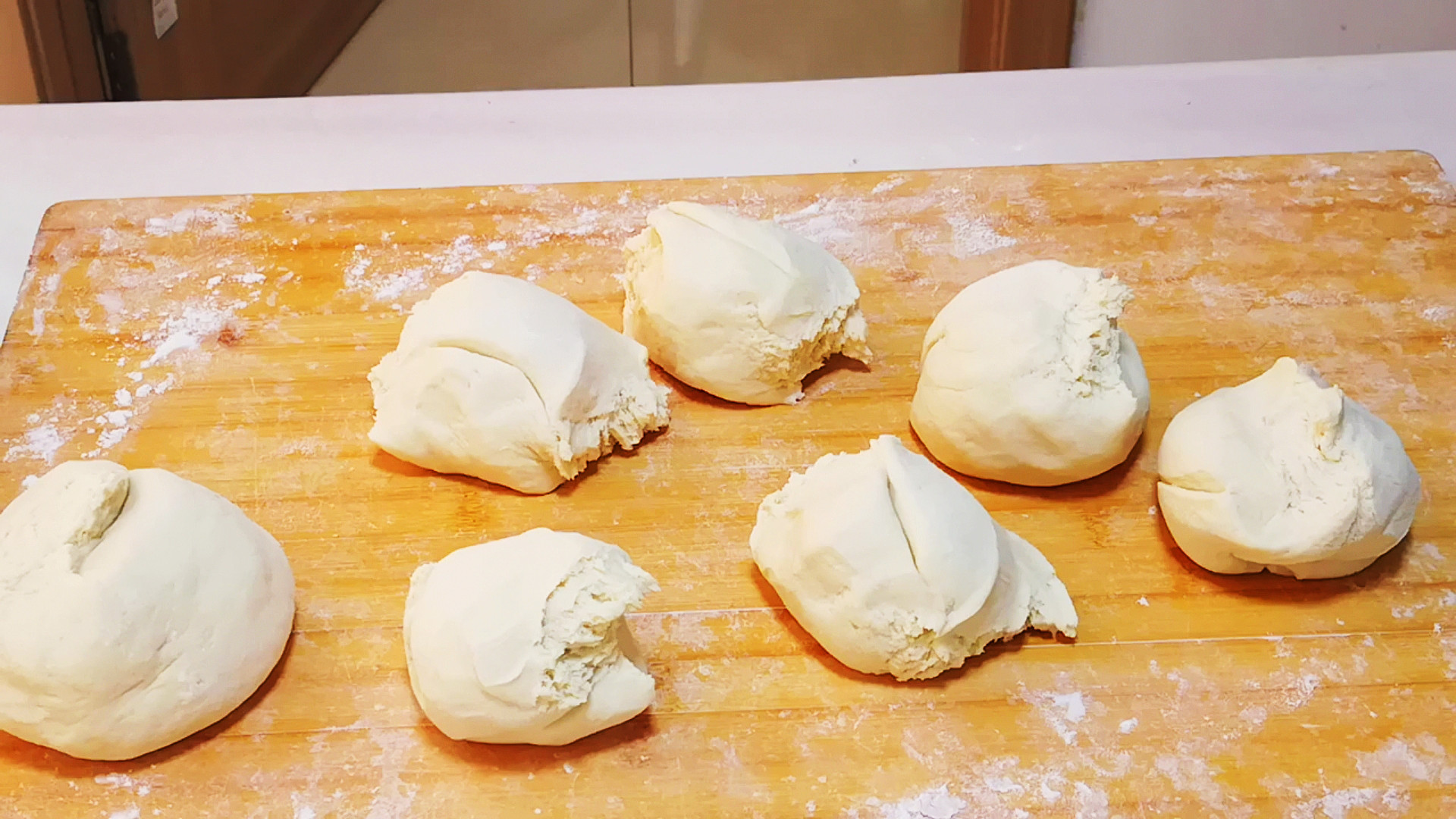 Don't make steamed buns with flour, teach you not to bake or bake the ...