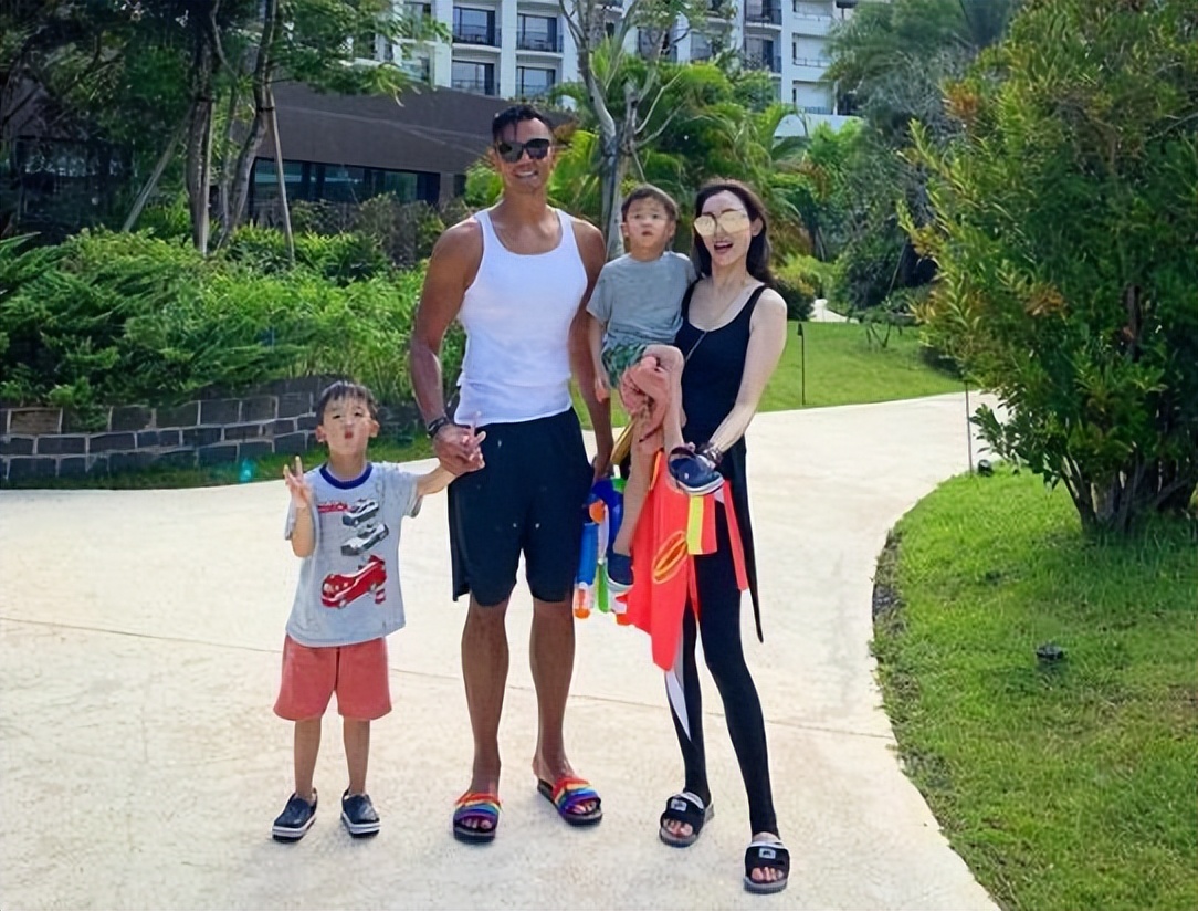 Chen Jianzhou's younger sister was seriously ill and was transplanted ...