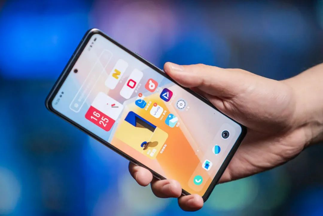 High performance + 12GB memory + 256GB storage, three mid-range mobile ...