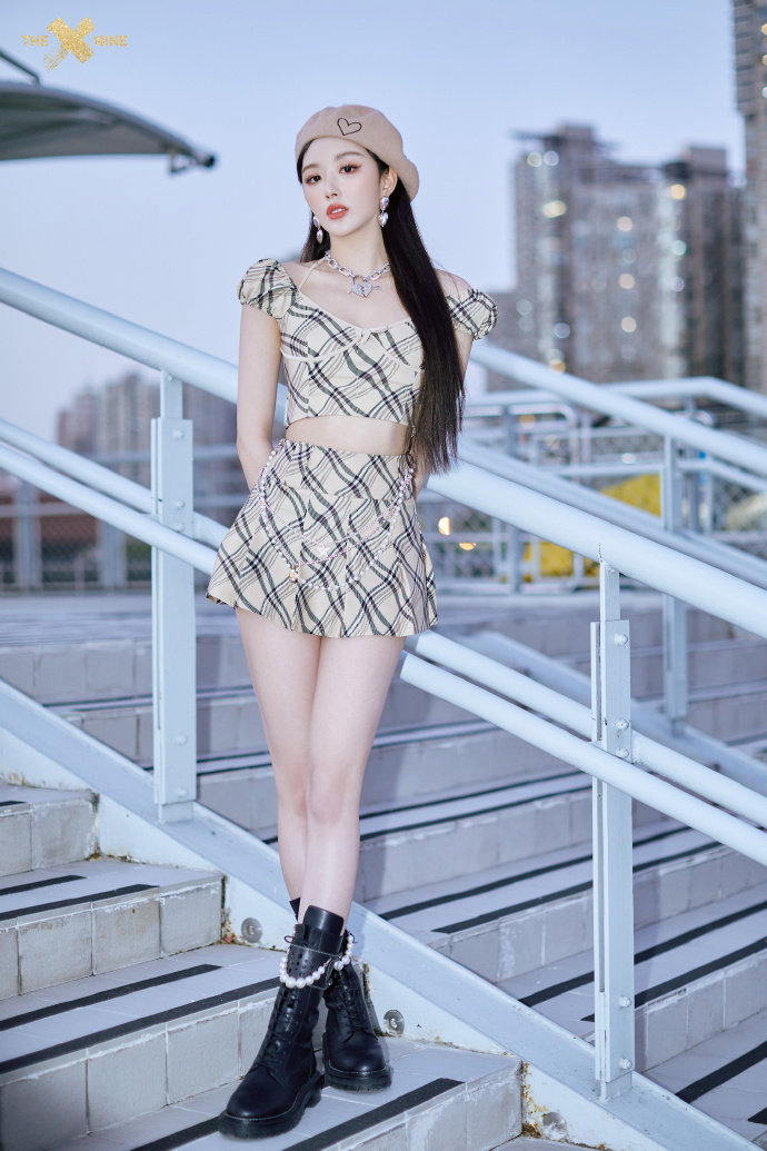 Kong Xueer has long legs and beautiful jio, wow wow wow wow - iMedia