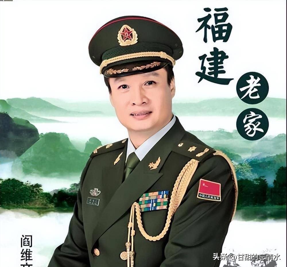 The man is masculine, the woman is sunny, 8 pairs of military singers ...