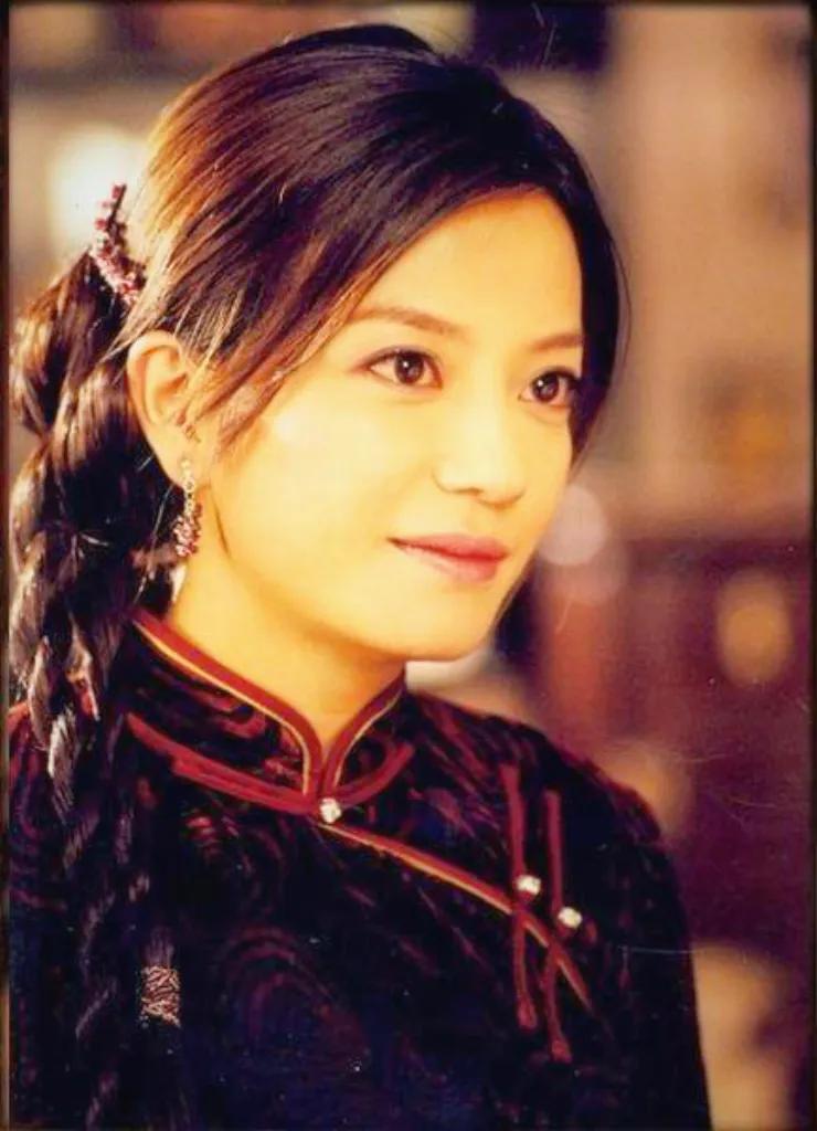 In 2001, Zhao Wei was splashed with sewage, what happened - iNEWS