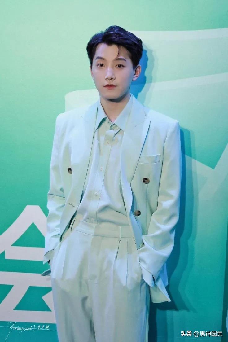 Seeing the handsome and lovely Fan Shiqi in Overcoming Toughness - iNEWS