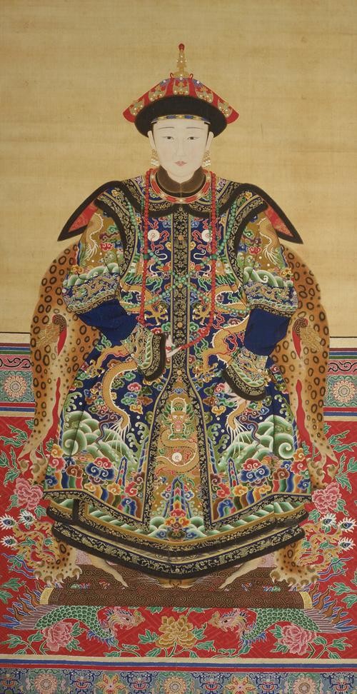 Exploring and Analyzing the Costumes of the Royal Family and Nobles in ...