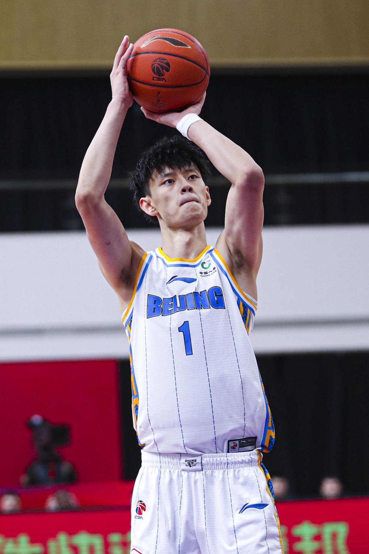 Averaged 27 points per game! Cui Yongxi continued to stage the theory ...