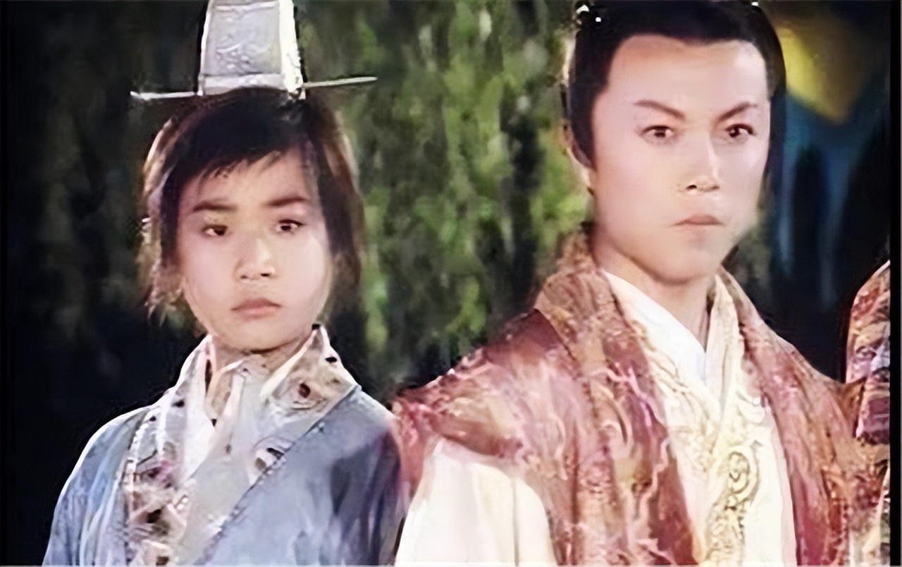 The King of Qin wants to eat the eggs laid by the rooster. The child ...