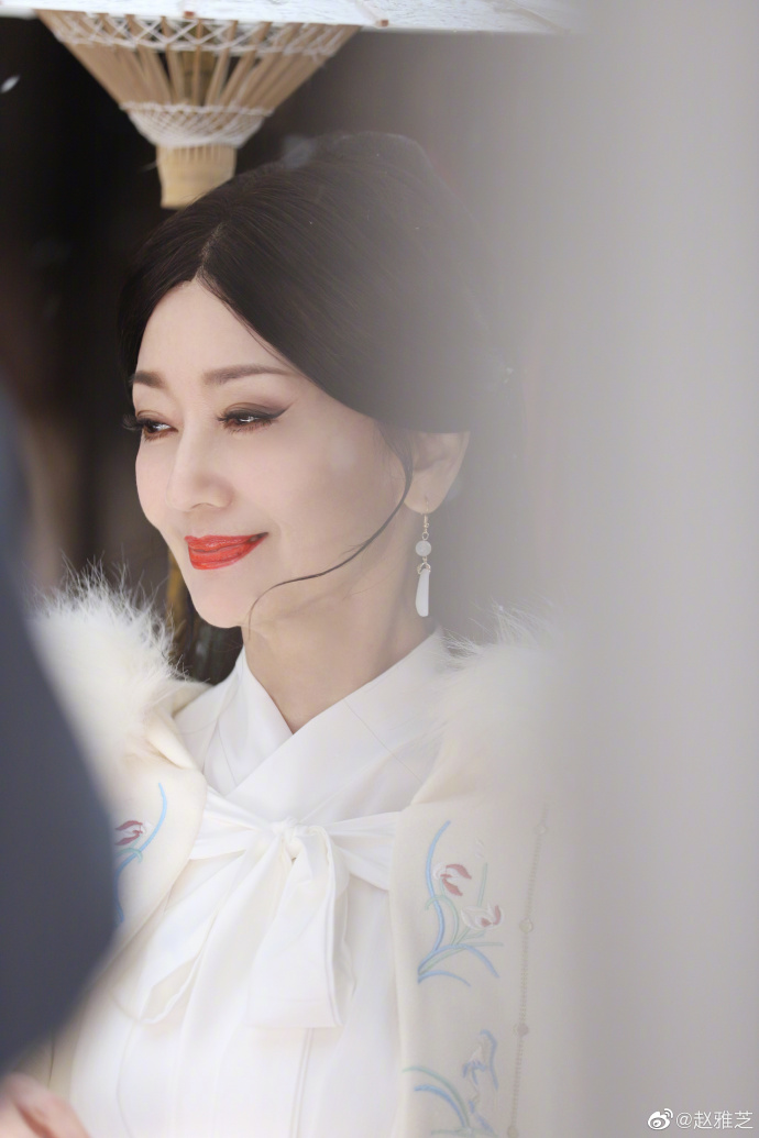 70-year-old Zhao Yazhi played the role of White Lady again, and her ...