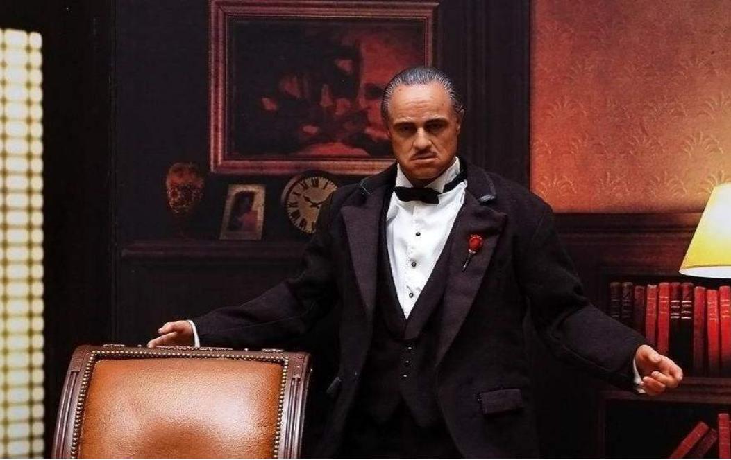 Marlon Brando's performance in the movie, how to make the character ...