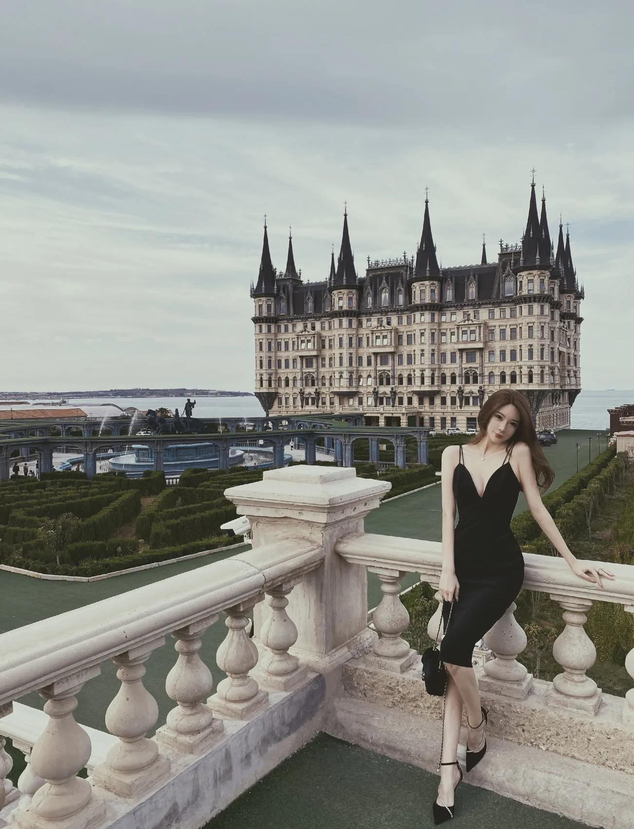 Yantai "The Richest Man in Xihong City" Penglai Wencheng Castle - iNEWS