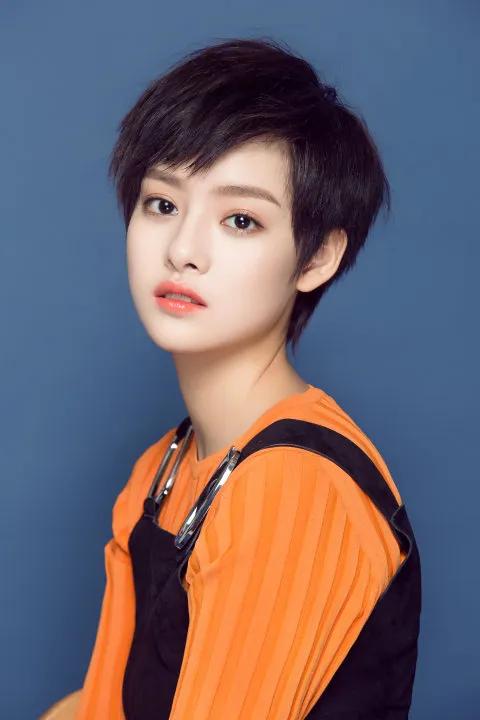 Beautiful pictures on Zhang Yi - iNEWS