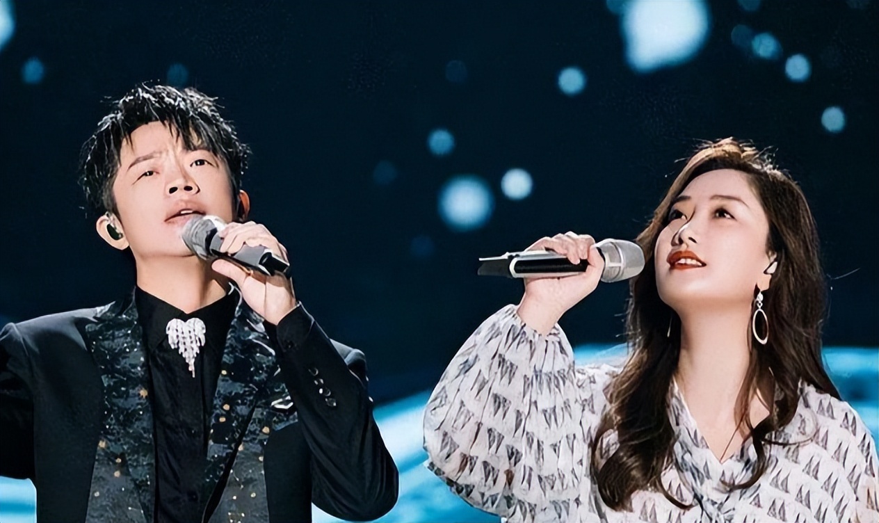 Linghua no longer hides, admits that she has a "special relationship" with Zeng Yi, Phoenix ...