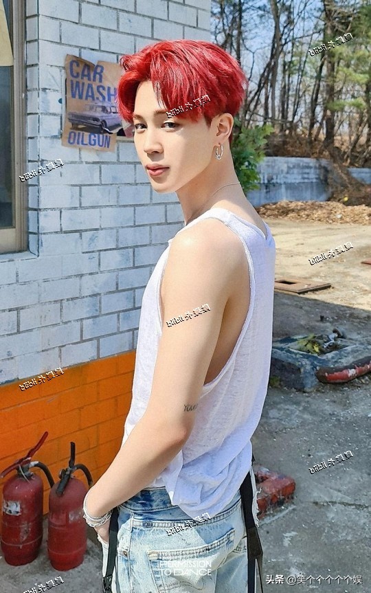 Japanese fans voted male idols who fit vests, BTS Jimin ranked first ...