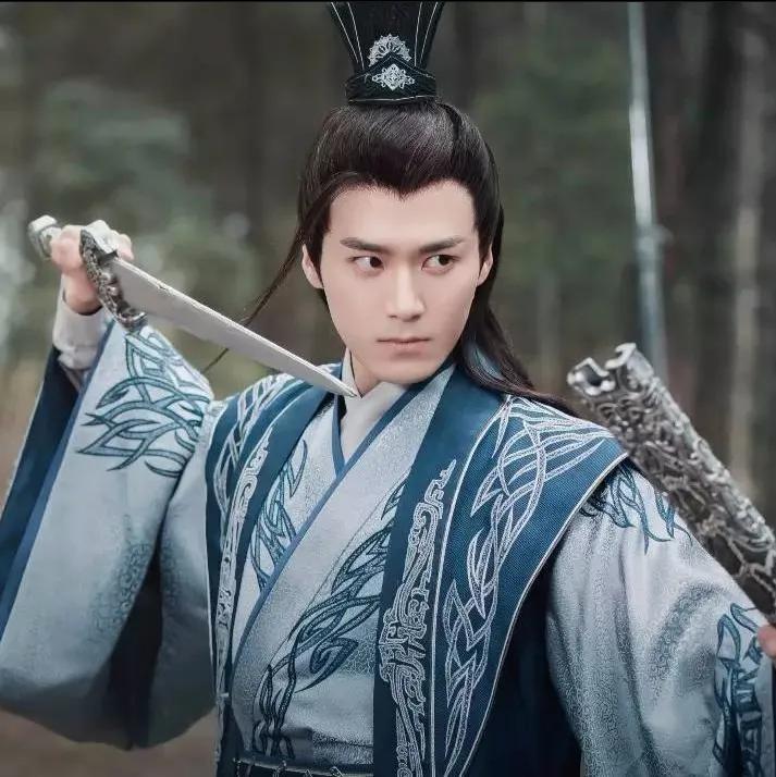 Pictures of Mao Zijun's ancient costumes - iNEWS