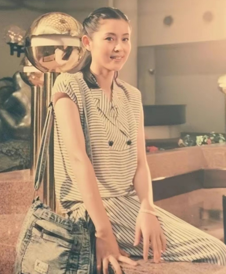 Ni Ping: The "goddess" in the hearts of generations - iNEWS