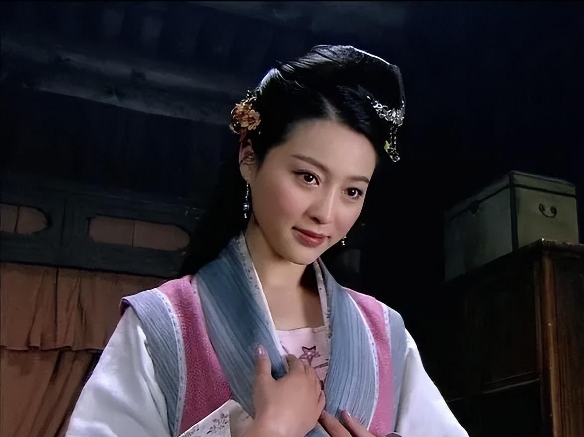 The first episode of Jin Ping Mei: Pan Jinlian, who was sold several ...