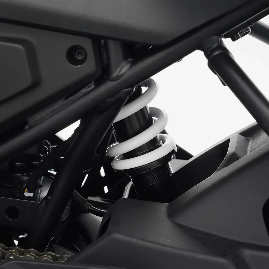 Just want to ride Shuai Chunfeng 250SR - iNEWS