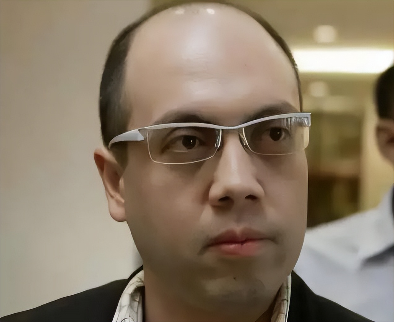 "I fell into the conspiracy of the royal family!" In 2009, Mano escaped ...