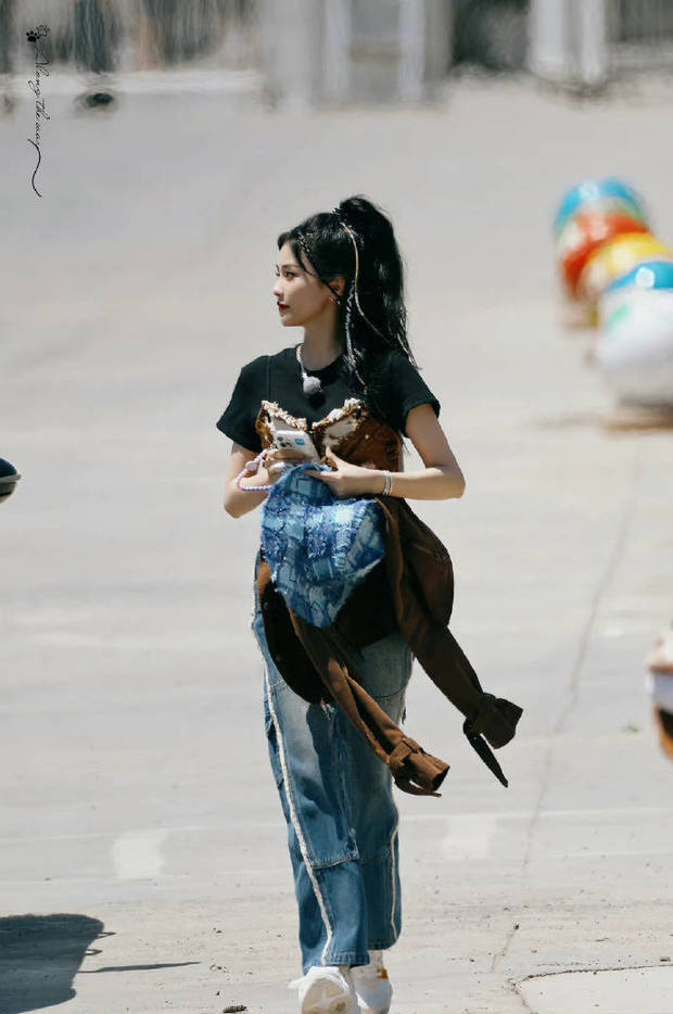 "Let's Run" Yang Ying Bailu ethnic braided hair style super girl Anqi Lu Keran girl group ...