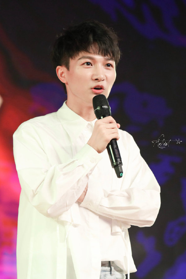 He was once cruelly abandoned by Na Ying, and grew into a top player in ...