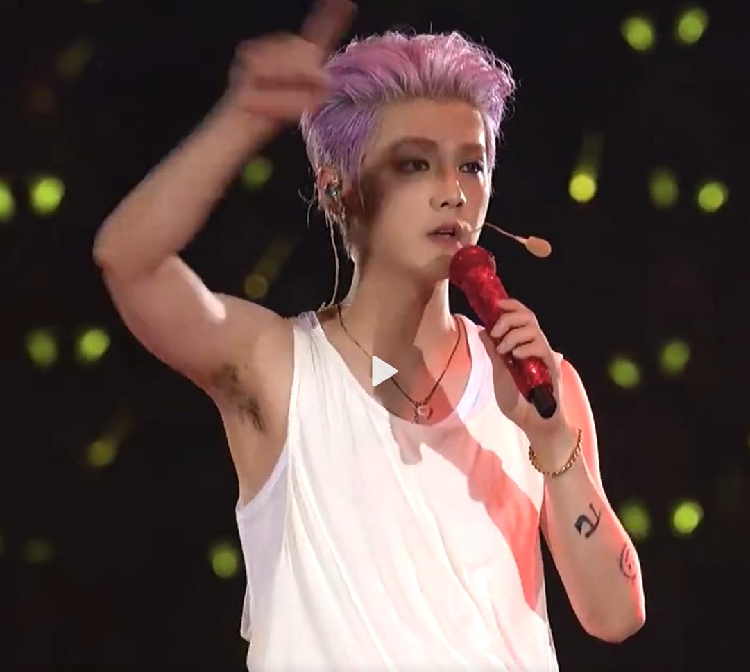 Lu Han showed armpit hair at the concert, and was complained: it looks ...