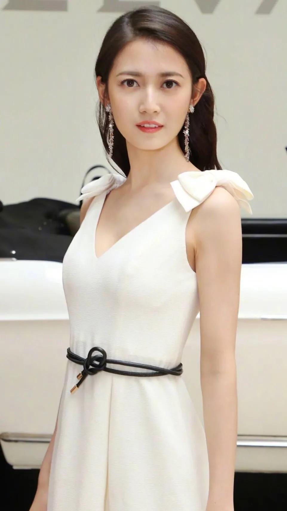 April 04, 2023 Chen Yuqi's Exquisite Atlas - iMedia